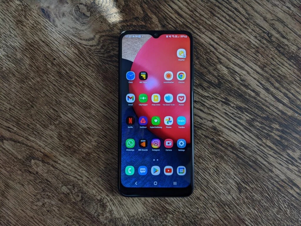 三星 Galaxy A01 和 Galaxy A02s 迎来 Android 12 升级 - 软餐